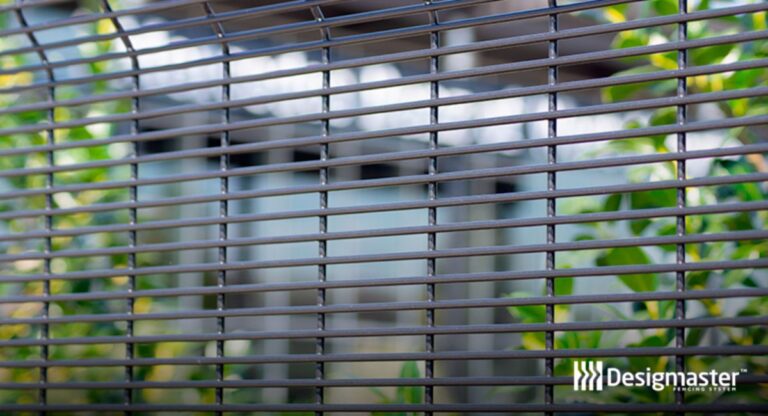 What is a non scalable fence and how does it work? - Designmaster Fence